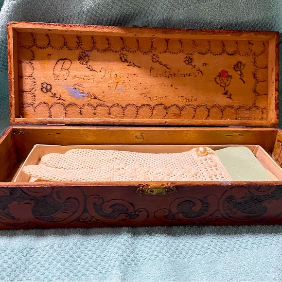 Accents | Vintage Flemish Art Box With Crocheted Gloves | Poshmark